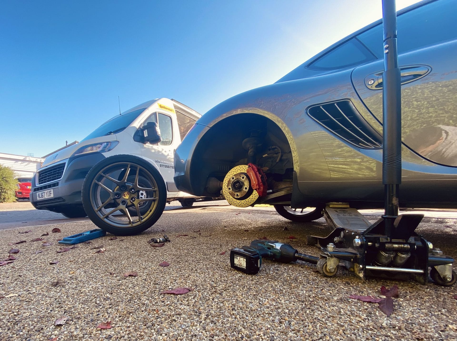 Tyre Assist - 24 Hour Mobile Tyre Fitting, Call Out In 40 Mins